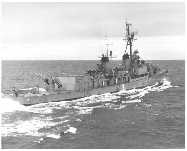 Military Service Photos of Visitors - RF Cafe